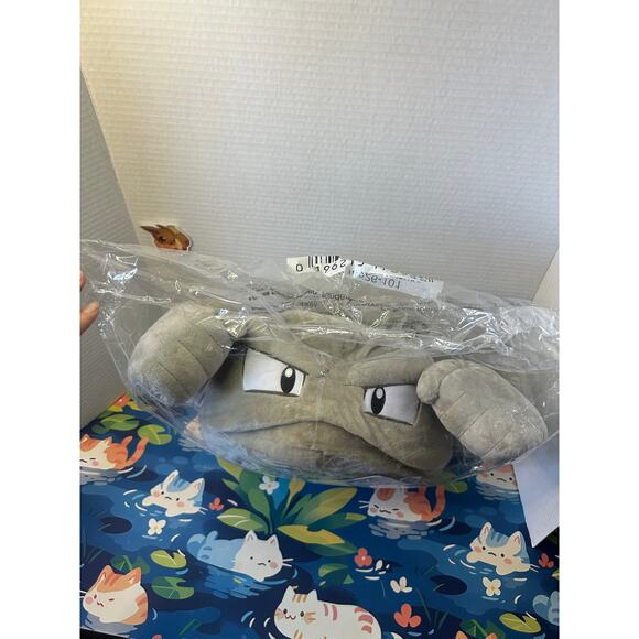 Pokemon | Toys | Pokemon Center Geodude Graveler Golem Home Sweet Cave ...